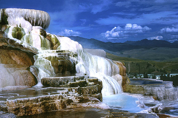 NATIONAL PARK YELLOWSTONE